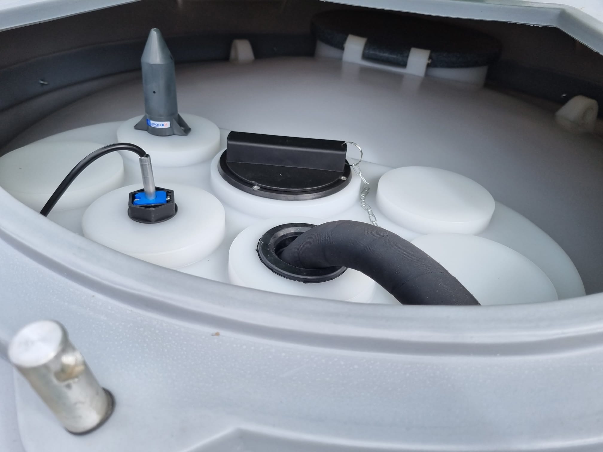 Dieseltankstelle Fortis X-TANK 2500 l. Tank mit Pumpe und Zähler – TF3